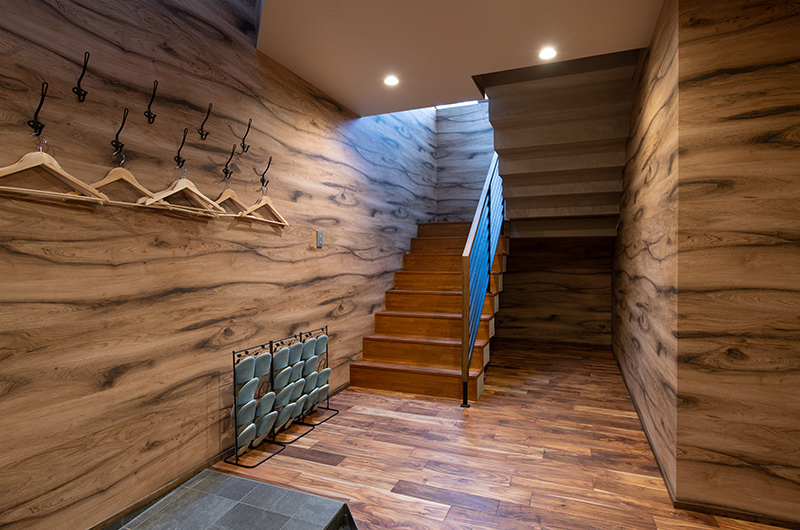 Kitsune House | Hirafu, Niseko | Japan